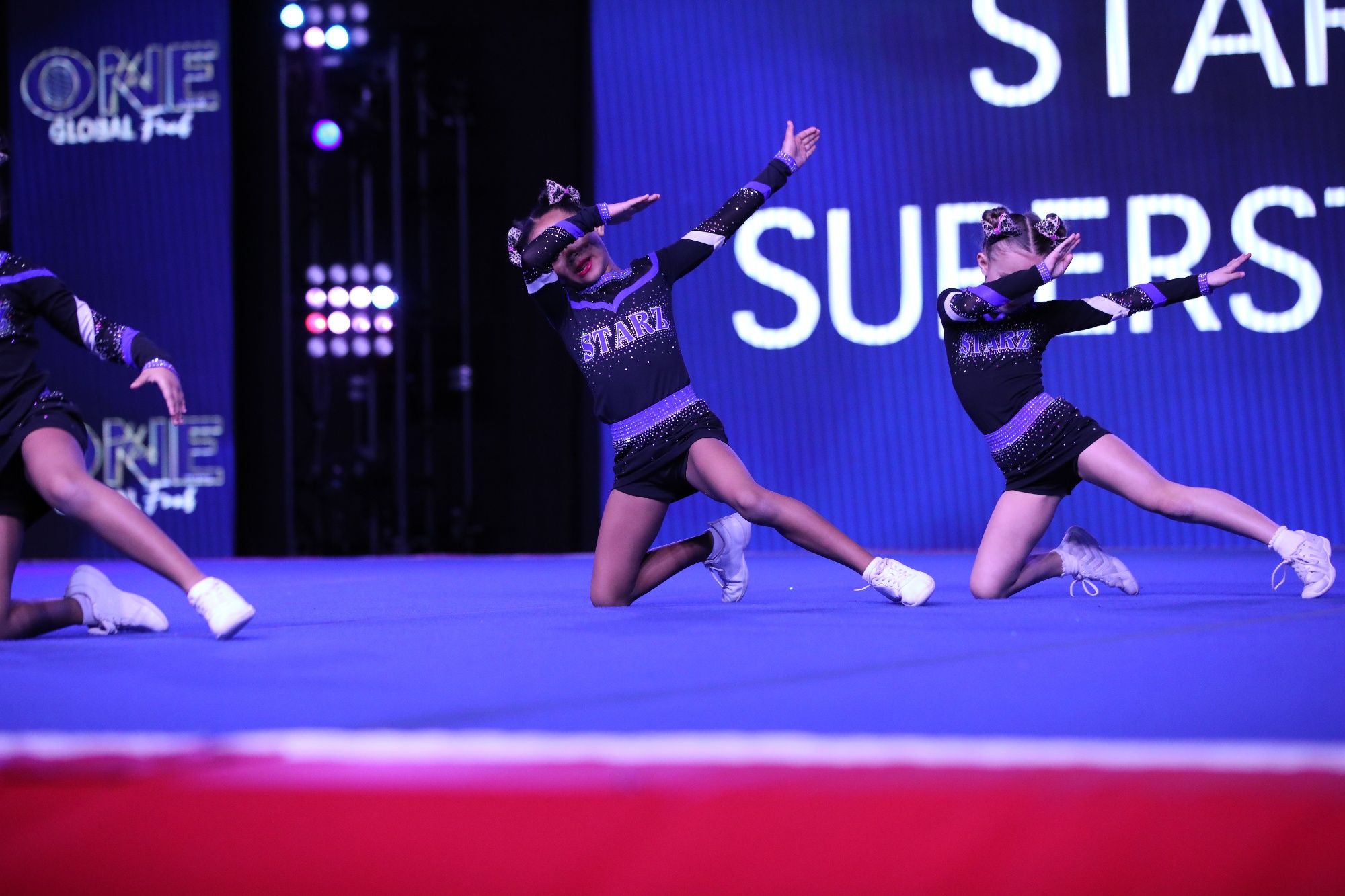 Meadlowlands Starz Cheer Home